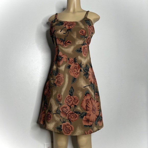 Vintage | Dresses | Vintage Dby Pearl Button Tie Back Closure Floral ...